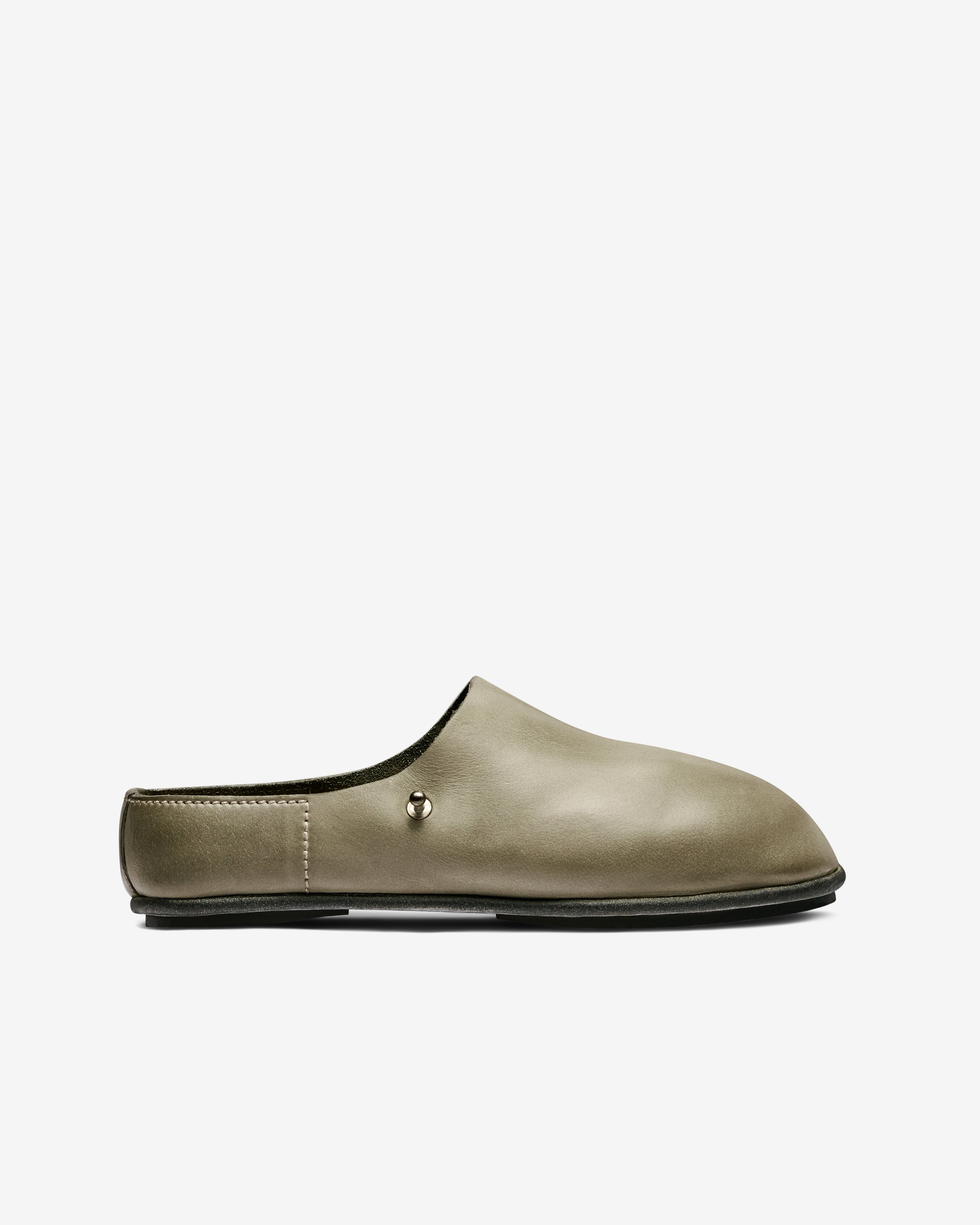 Casey Casey: Guidi Women’s Sabot Clogs (Khaki) | DSML E-SHOP