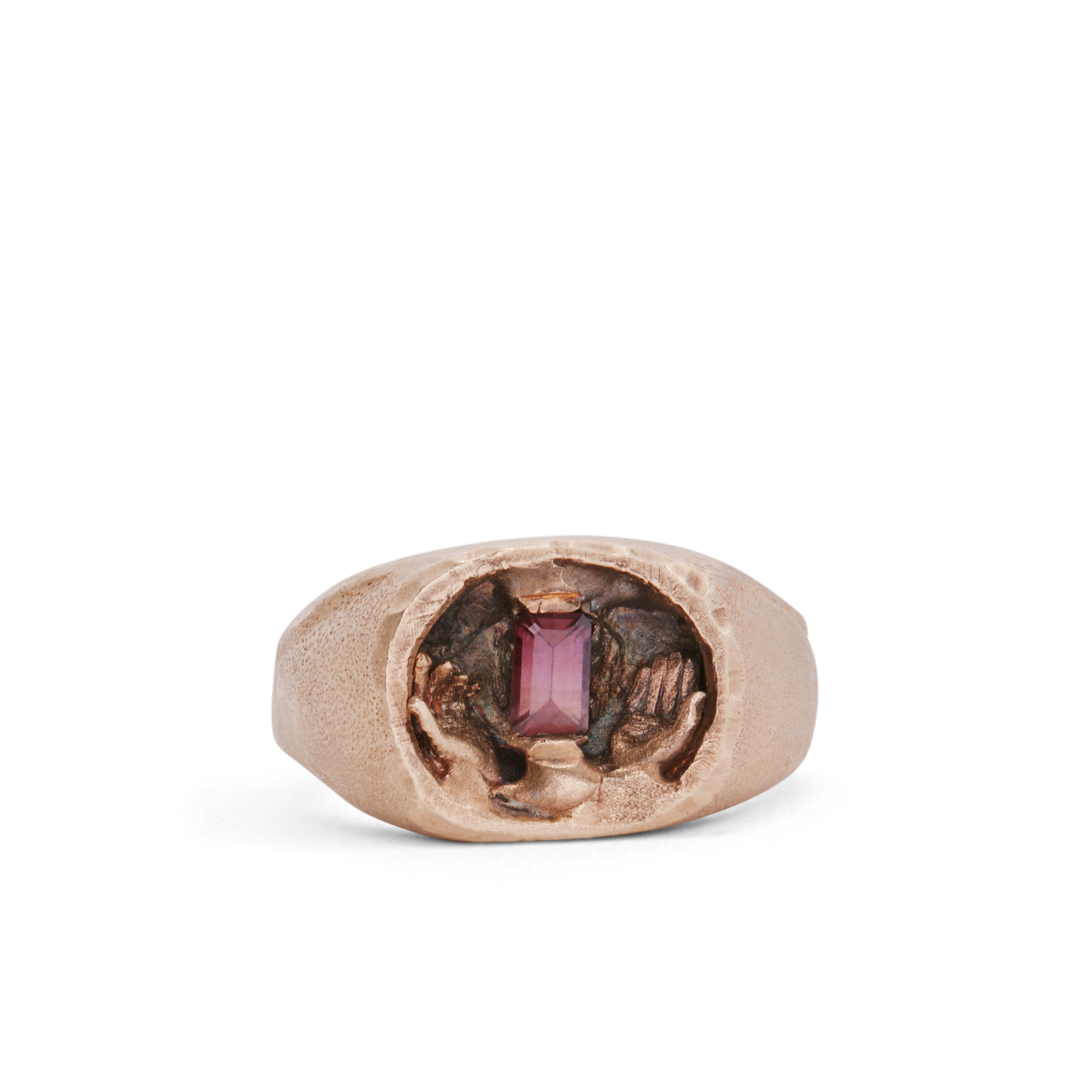 Fraser Hamilton: Amaranth Signet Ring (Yellow Gold) | DSML E-SHOP